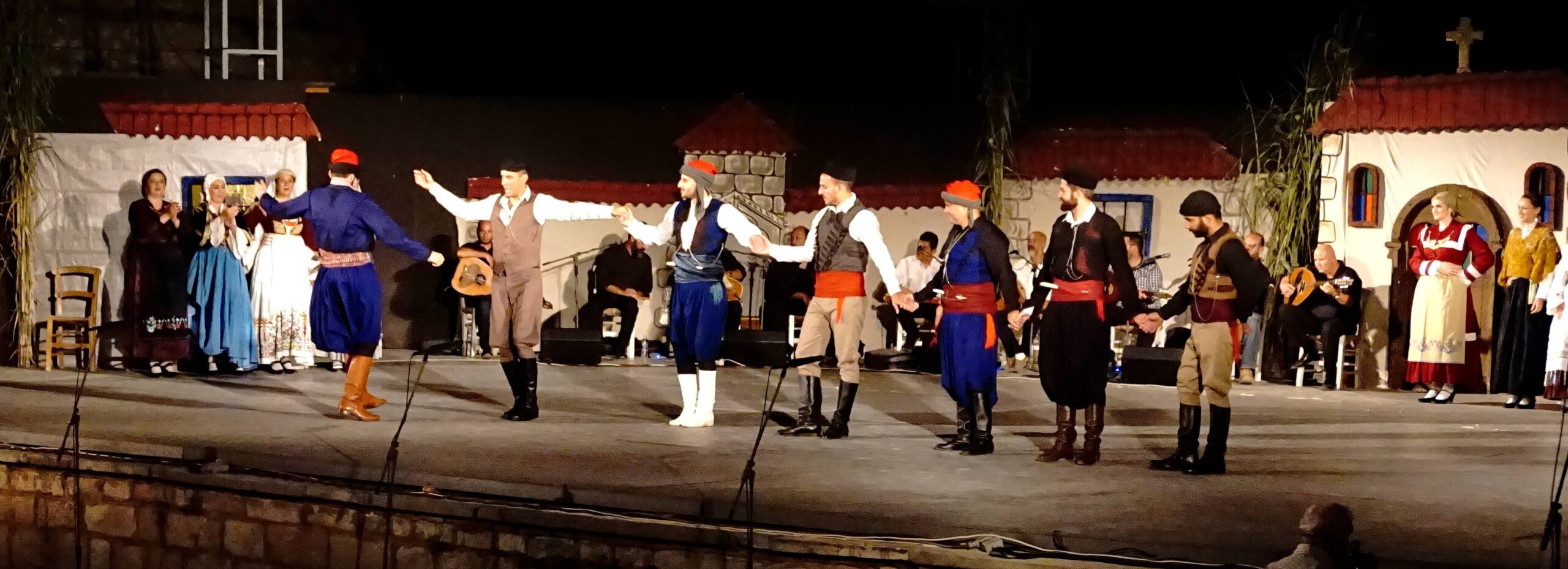 "Τση Κρήτης τα γυρίσματα" - Παραδοσιακό Εργαστήρι Χορού